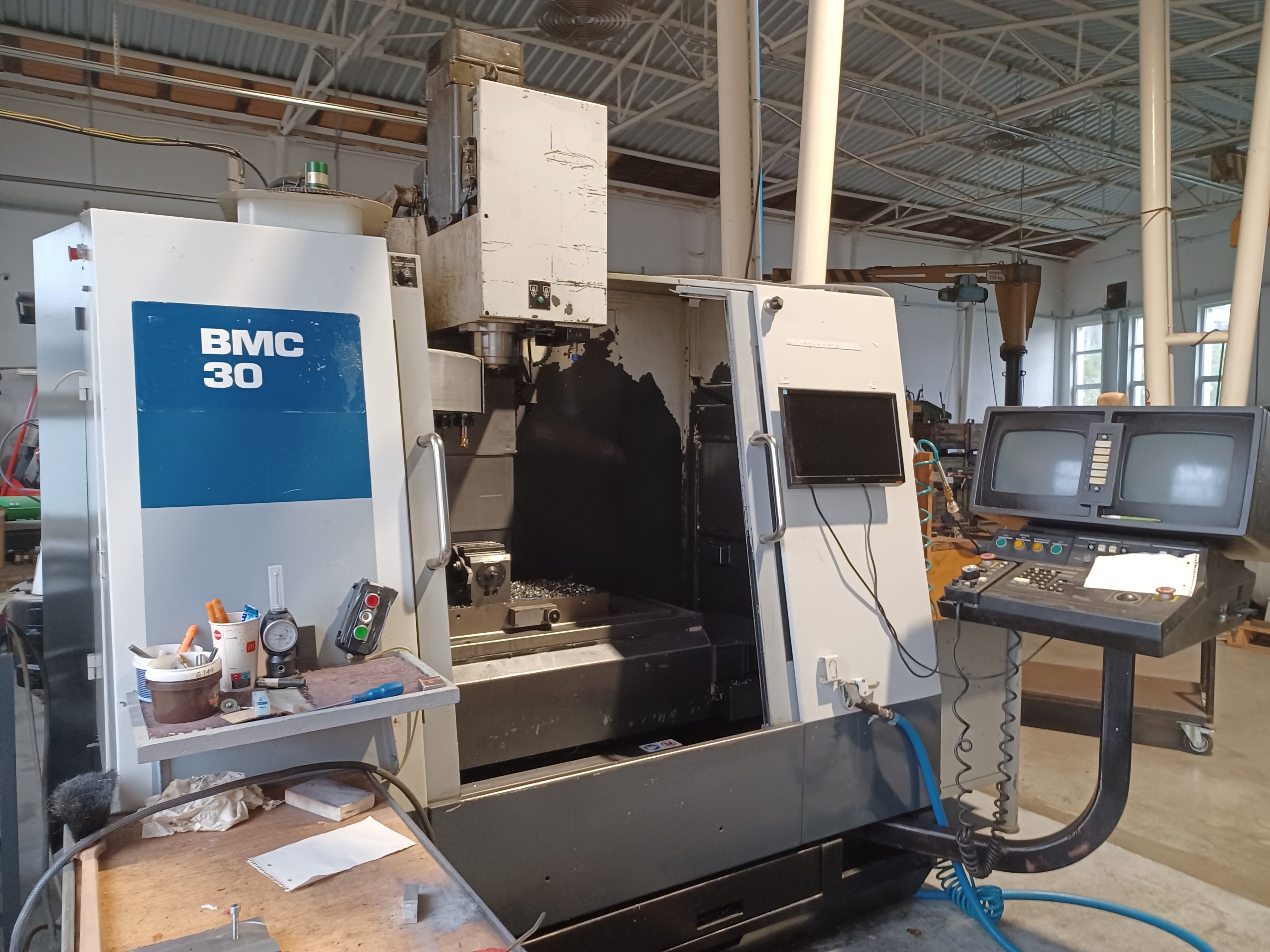 Hurco BMC 30 CNC Vertical Milling – Cncbul.co.uk
