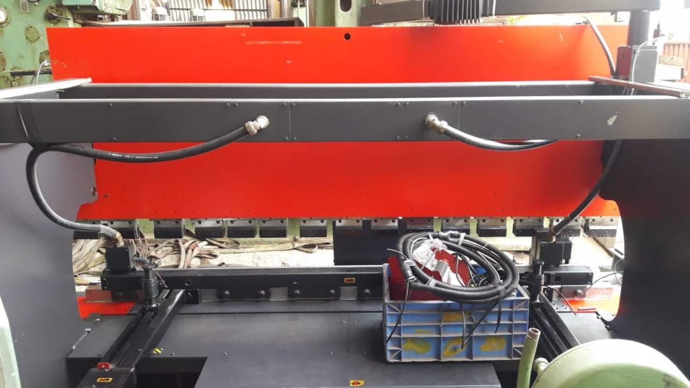 Amada Astro-100 with Robotic Loader & Bending Robot – Cncbul.com