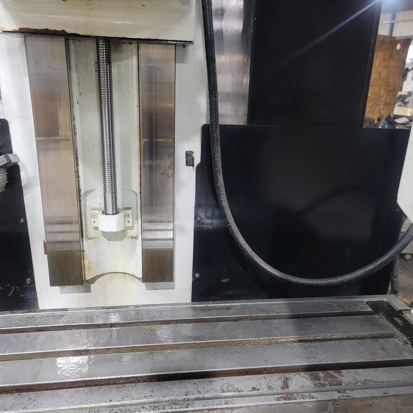 Hurco Hawk 30 – Year 2000 – Cncbul.com