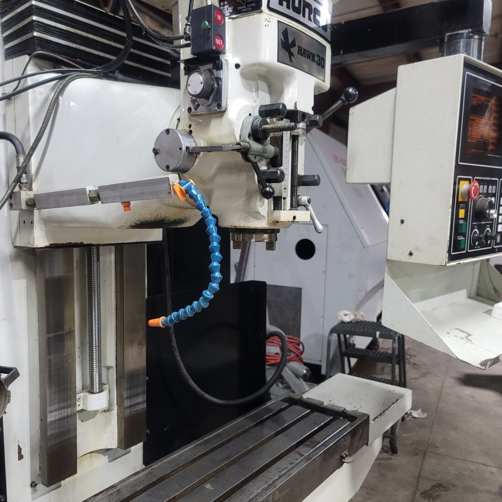 Hurco Hawk 30 – Year 2000 – Cncbul.co.uk