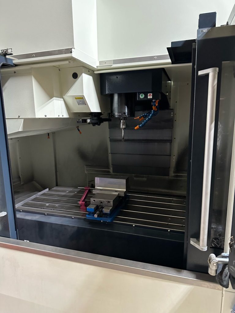 Makino PS105 – Year 2022 – Cncbul.co.uk