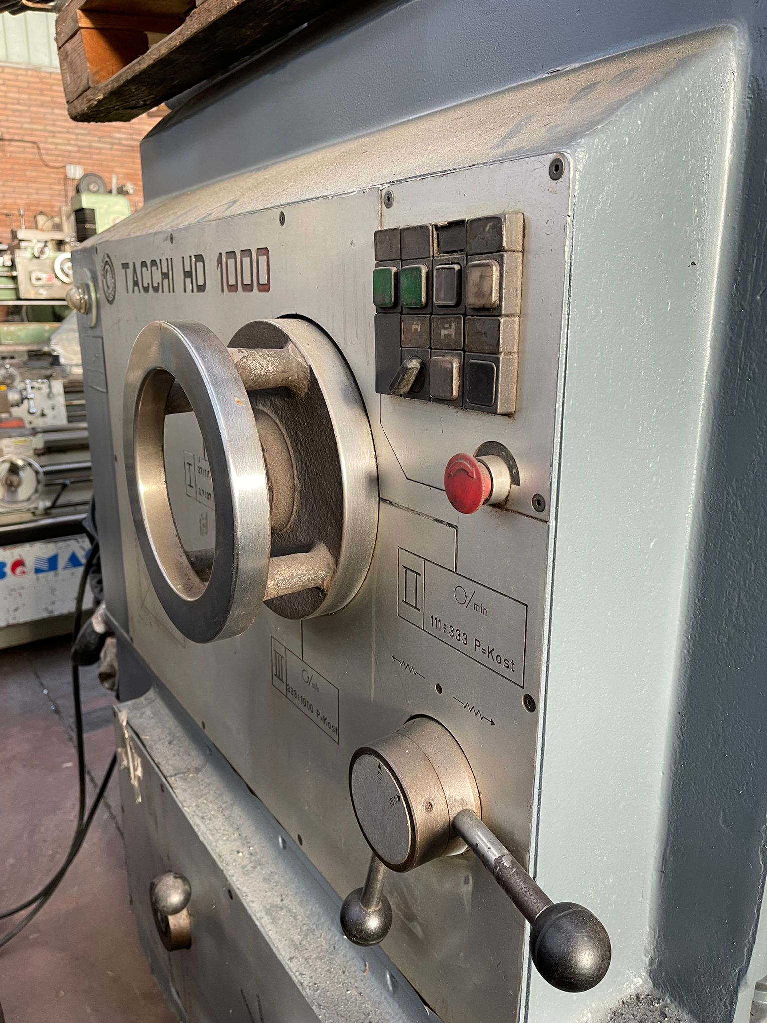 TACCHI HD 1000 Universal Lathe – Cncbul.co.uk