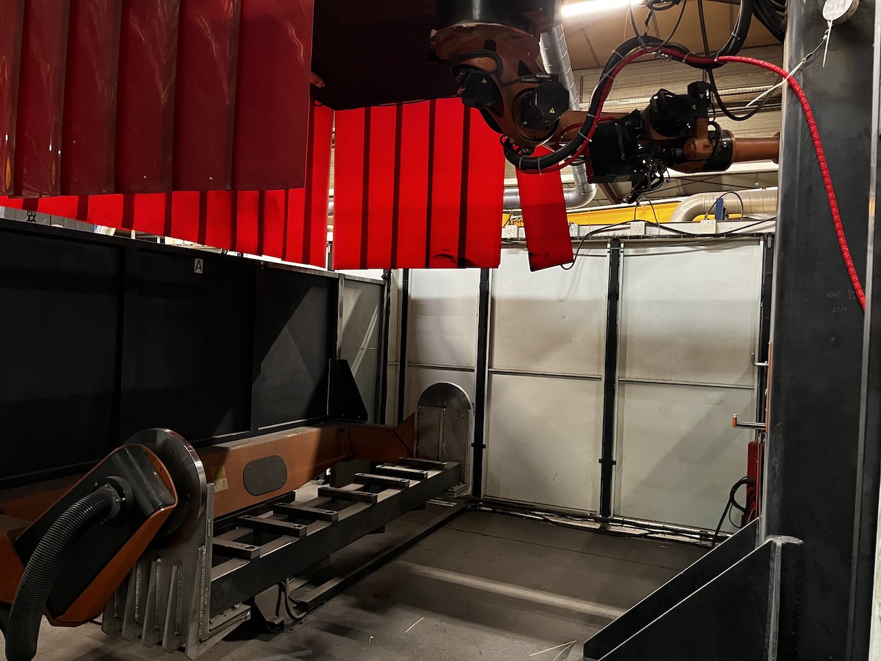 KUKA KR20-3 Welding Machine – Year 2017 – Cncbul.co.uk