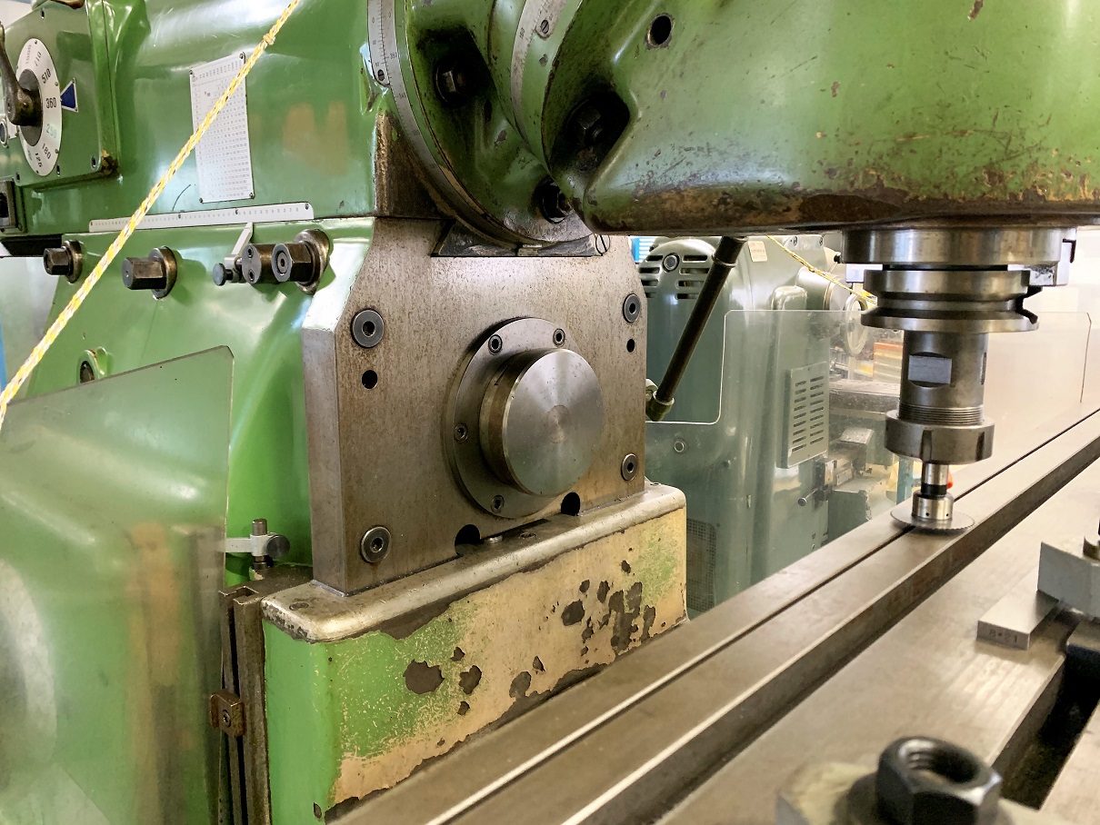 Reiden SKF 300 Universal Milling Machine – Cncbul.co.uk