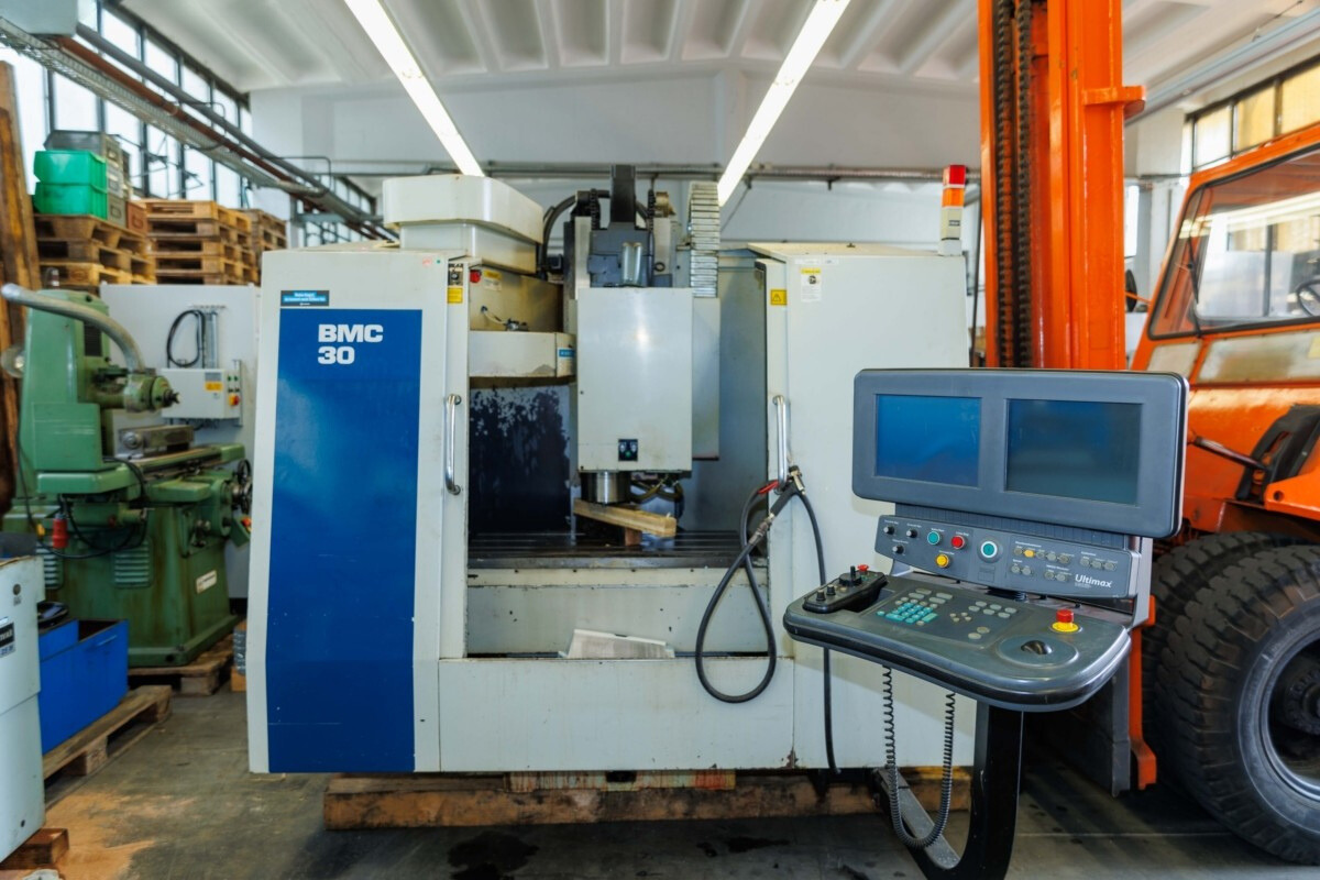 HURCO BMC 30/M – Year 1998 – Cncbul.co.uk