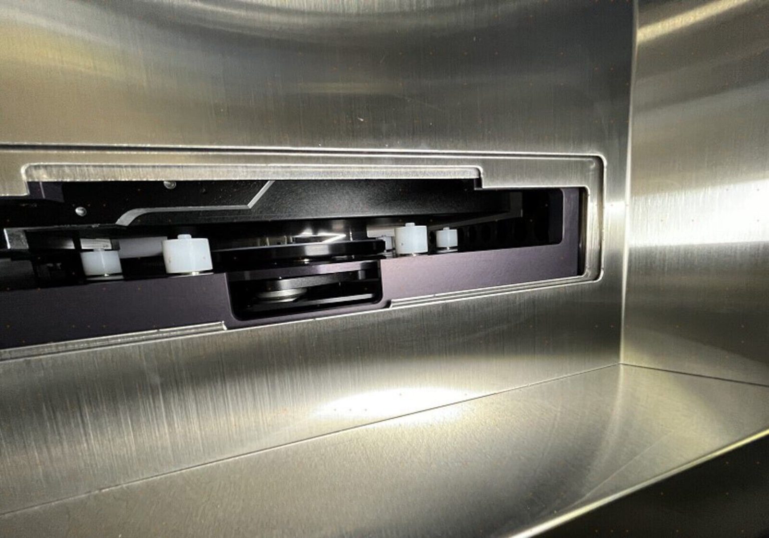 KLA-Tencor Surfscan SP1-TBI Unpatterned Wafer Defect Inspection Systems ...