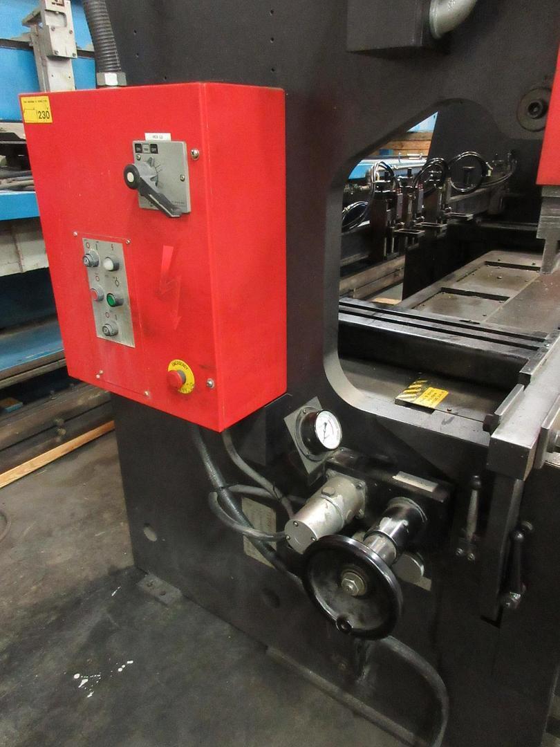 Amada RG-80 CNC Hydraulic Press Brake – Year 1995 – Cncbul.co.uk