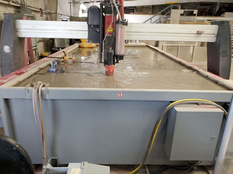Omax Maxiem 2040 Waterjet Cutting System – Year 2015 – Cncbul.co.uk
