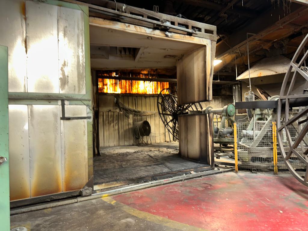 Ferry Industries RS4-330 Rotational Molding Machine – Cncbul.co.uk