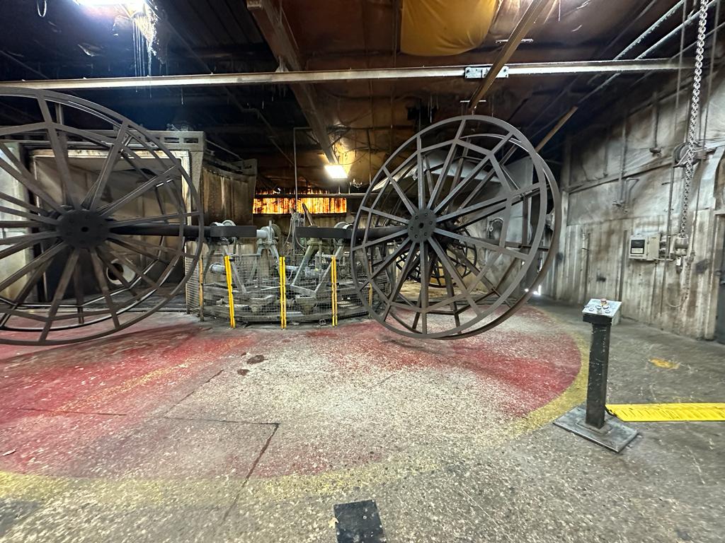 Ferry Industries RS4-330 Rotational Molding Machine – Cncbul.co.uk