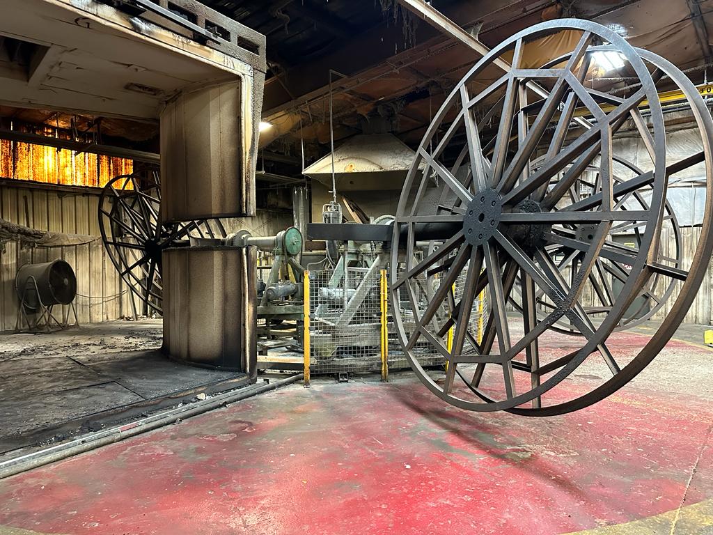 Ferry Industries RS4-330 Rotational Molding Machine – Cncbul.co.uk