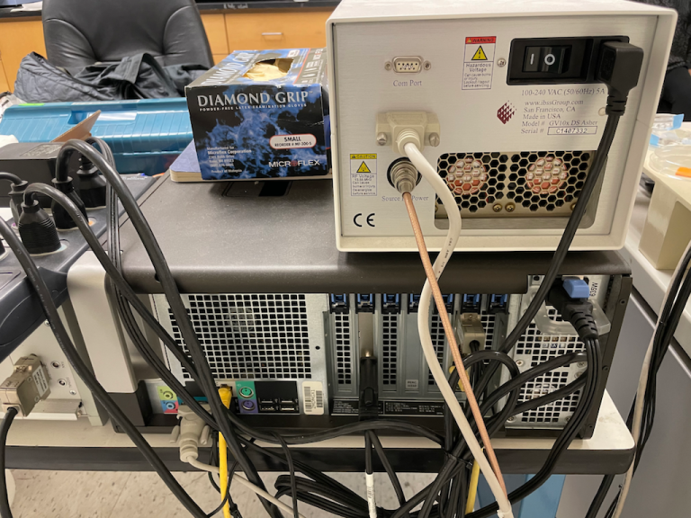 Hitachi S-4700 FE SEM Field Emission Scanning Electron Microscope with ...
