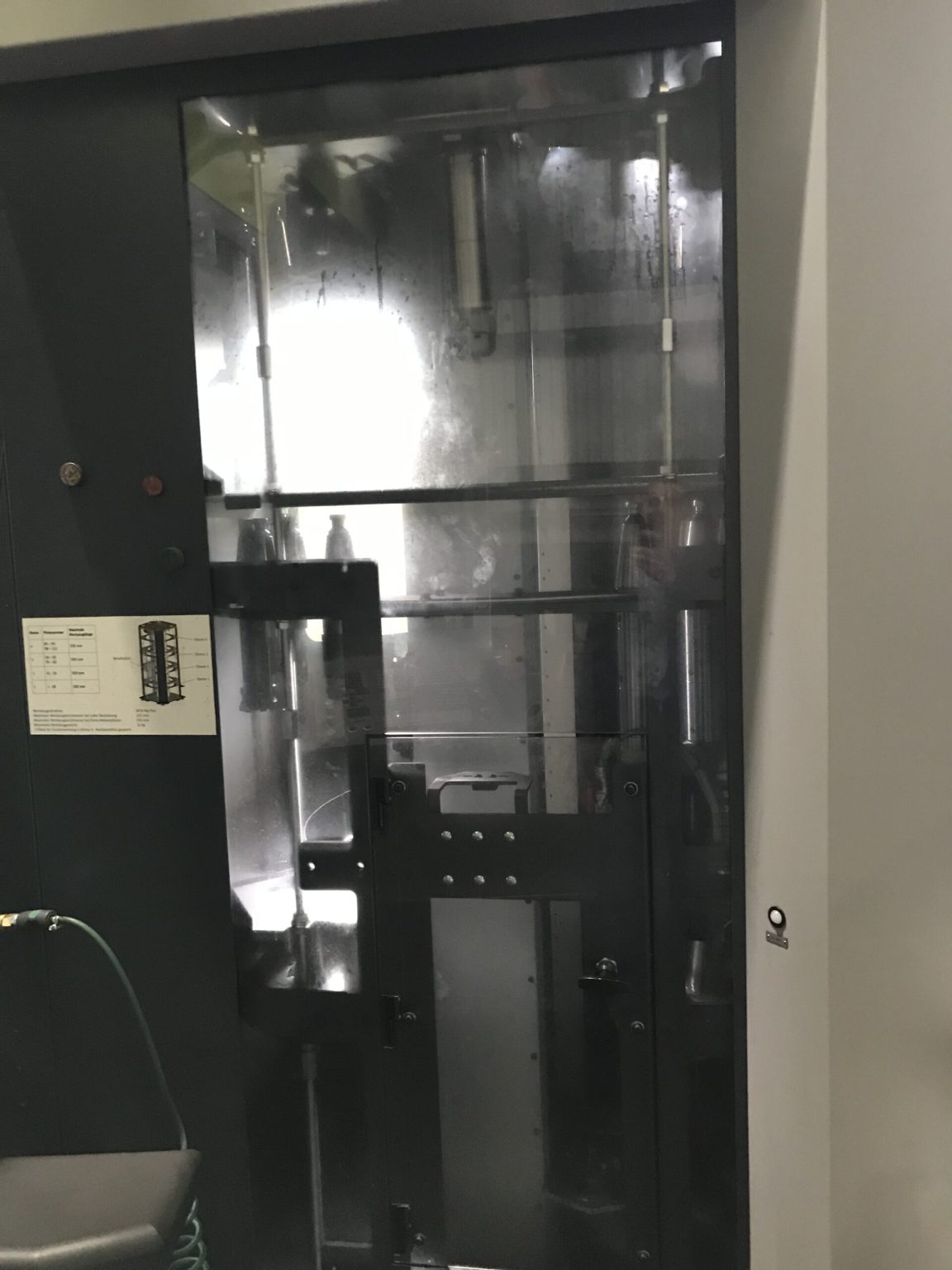 SHW Werkzeugmaschinen Unispeed 3000 CNC 5-Axis Milling Machining Center ...